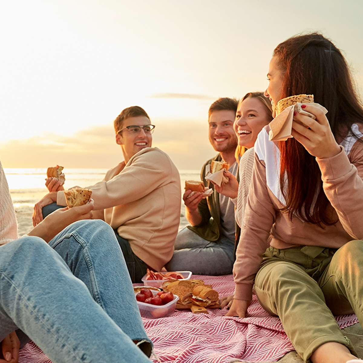 A felhőtlen nyári esték titka